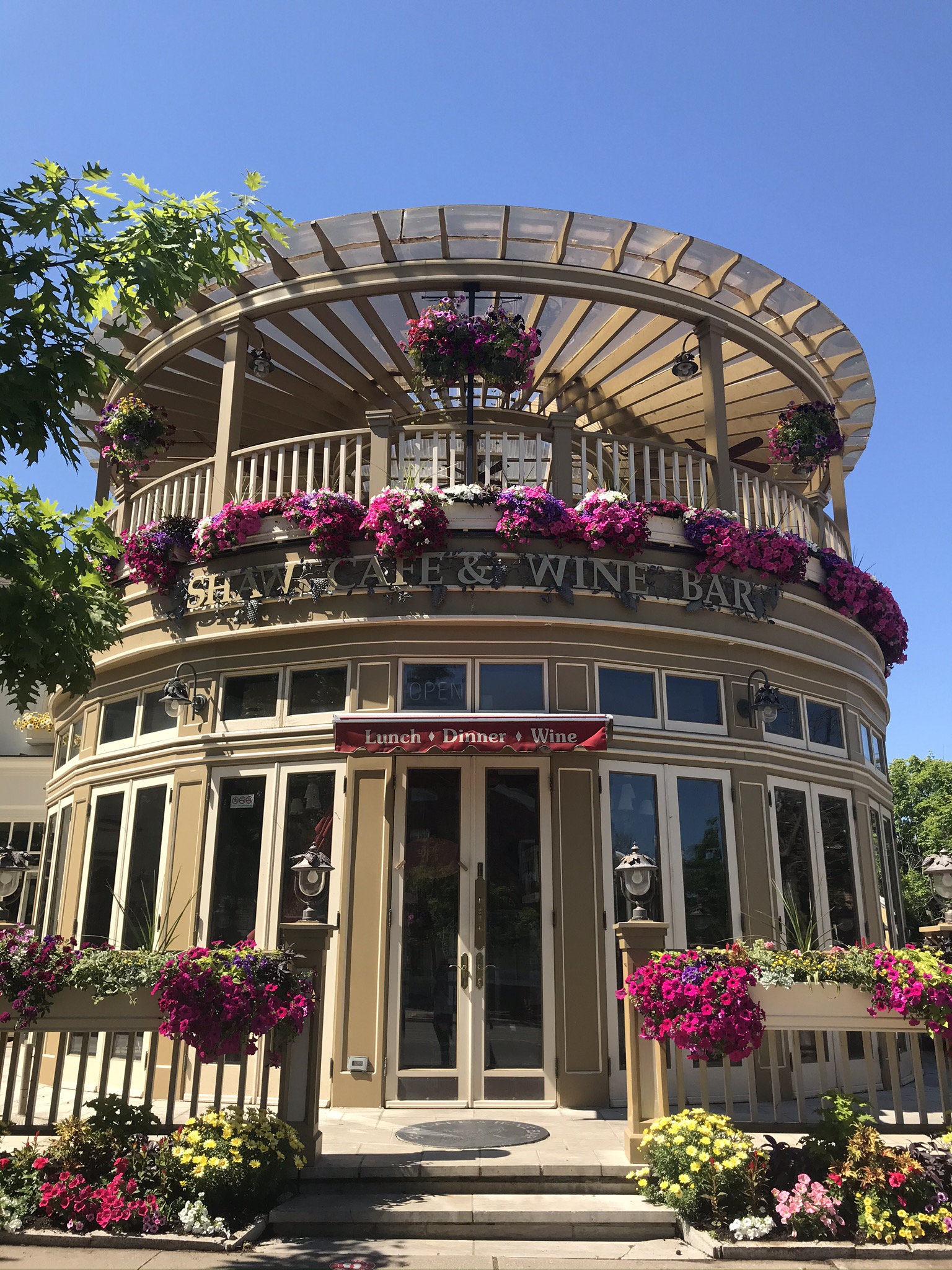 30+ Things to do in Niagara-on-the-Lake Beyond the Wineries!