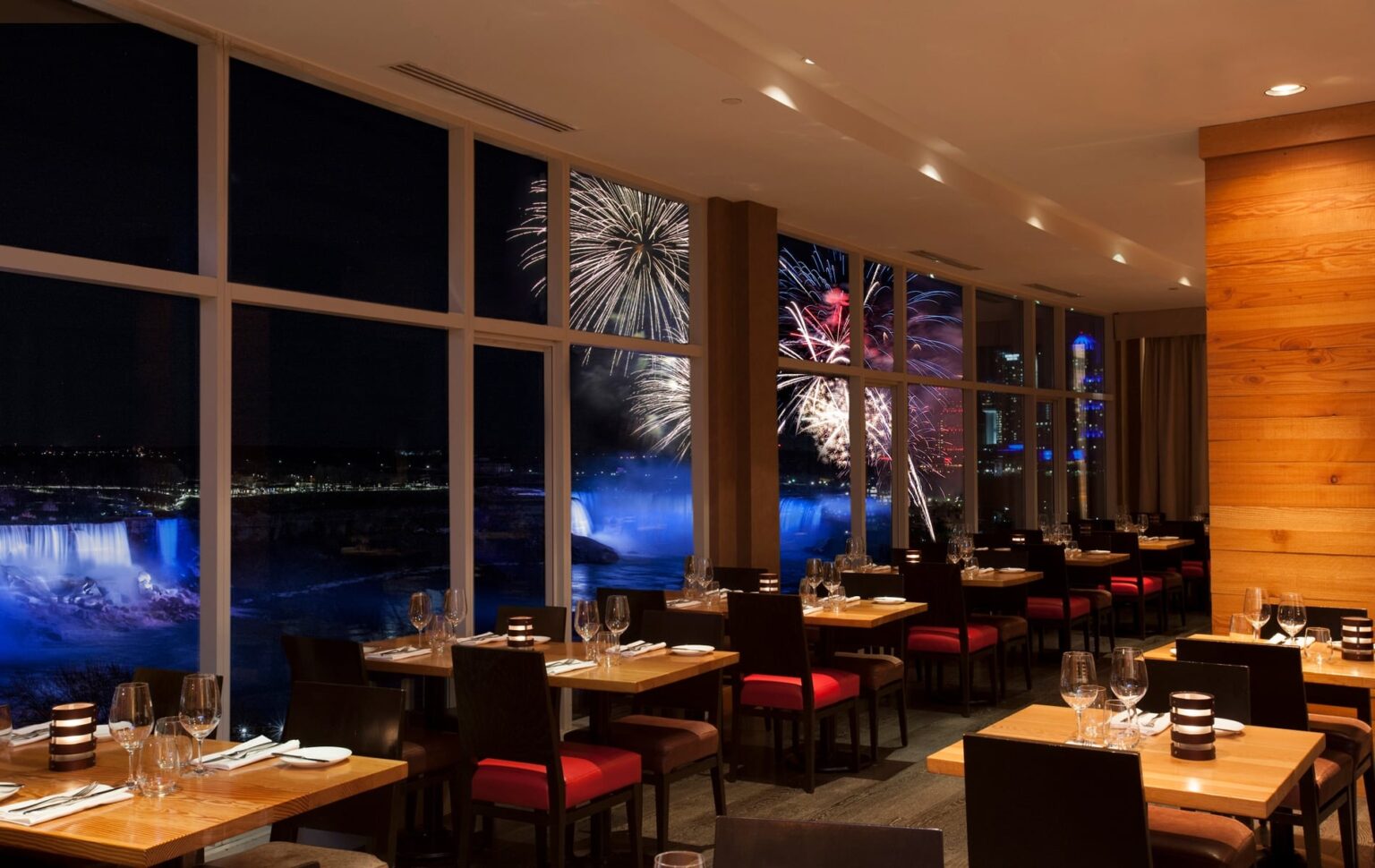 11 Unforgettable Niagara Falls Restaurants with a View