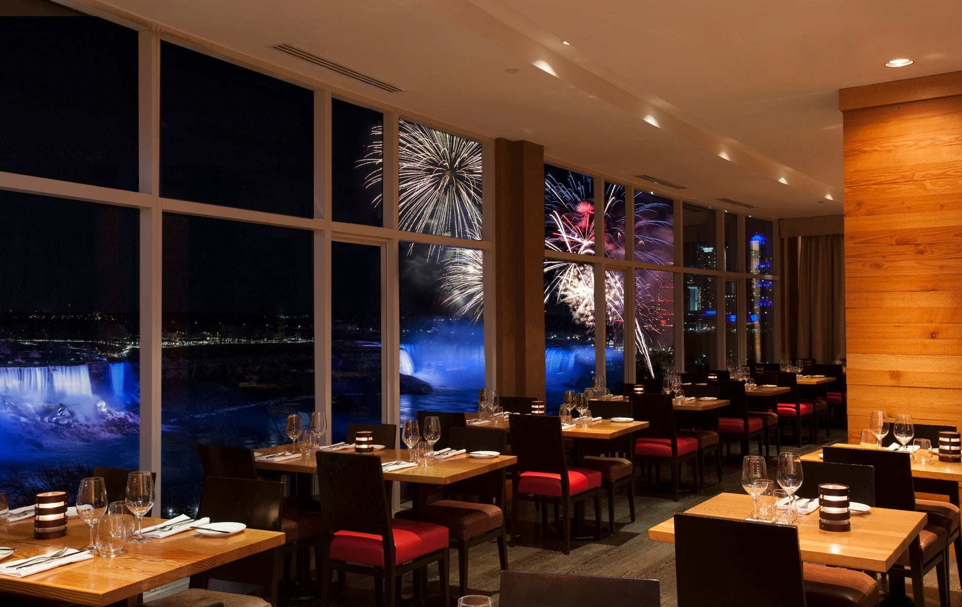 11 Unforgettable Niagara Falls Restaurants with a View