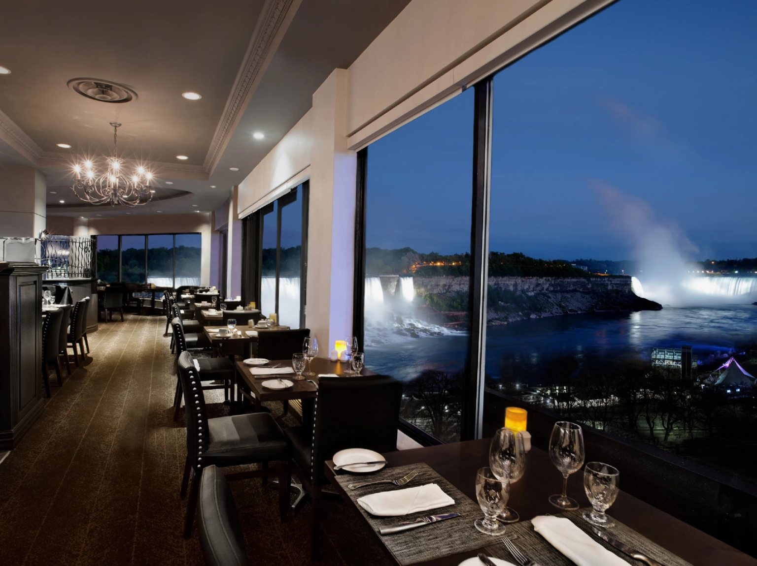11 Unforgettable Niagara Falls Restaurants with a View