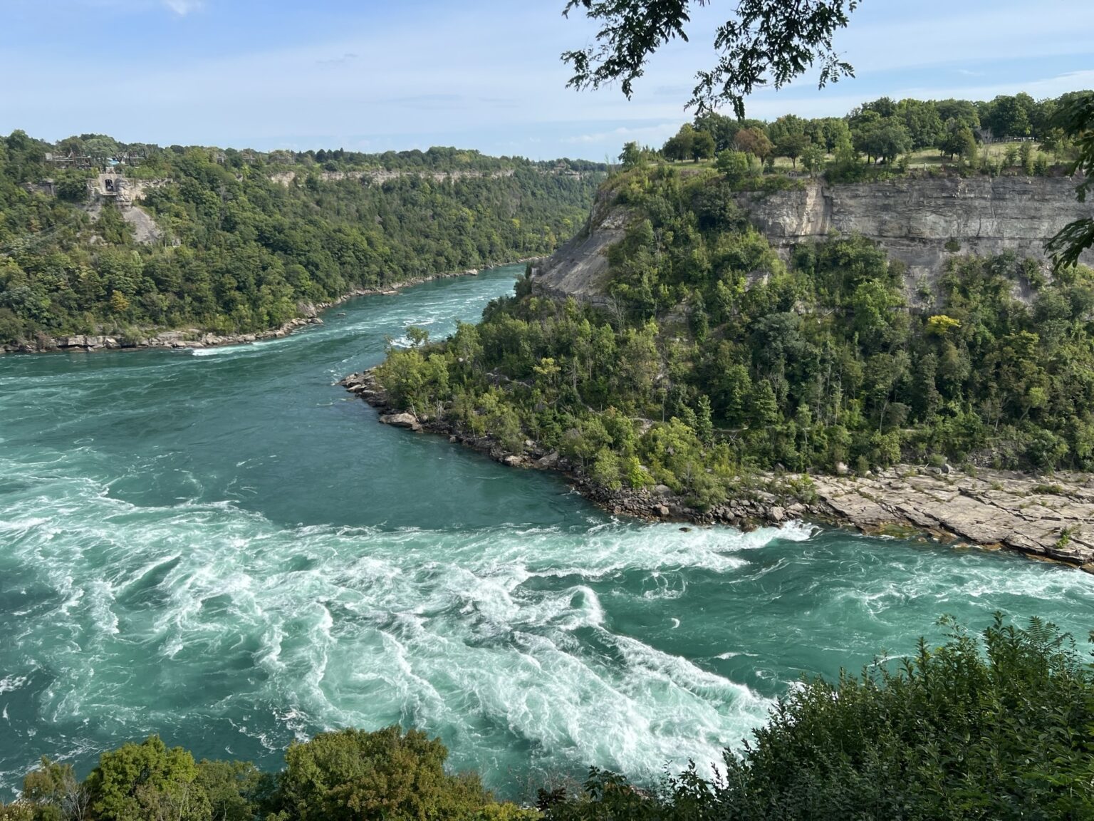 Where to See the Best Spring Blooms in Niagara Falls